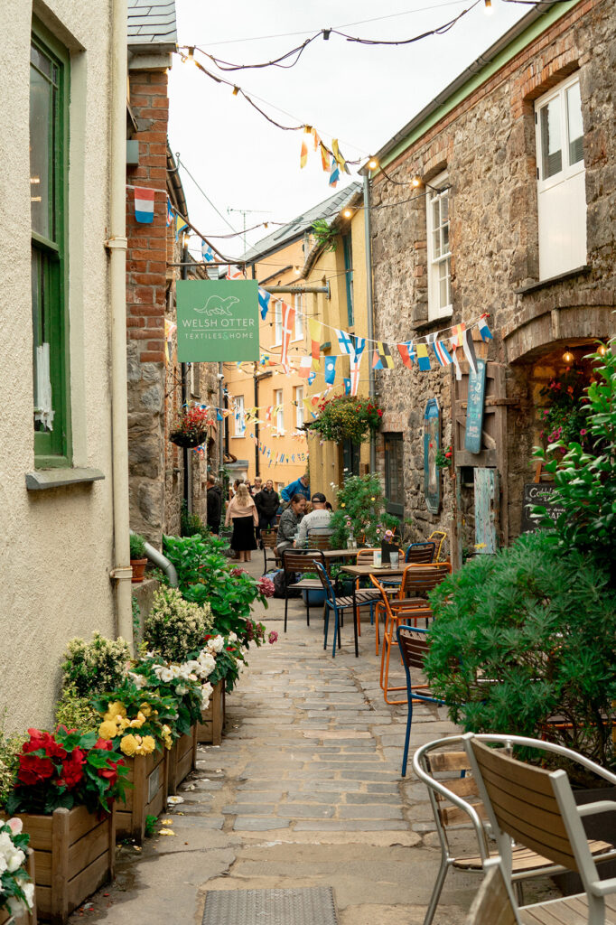 Must-See Places in South Wales - Yay for Vacay
